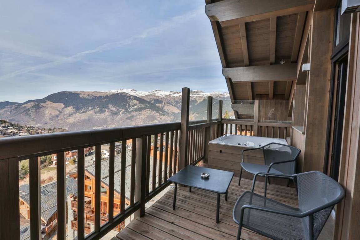 207 M² Apartment ∙ 4 Bedrooms ∙ 8 Guests - Courchevel
