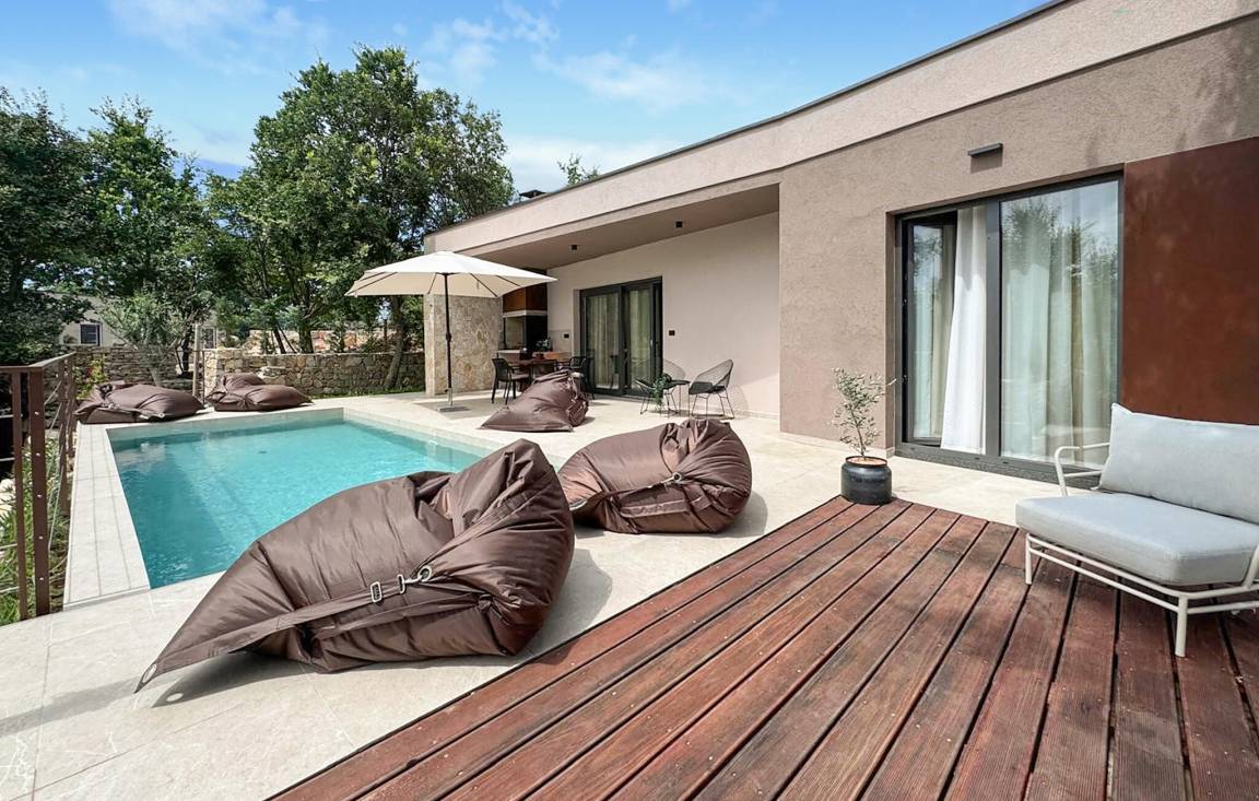 90 M² House ∙ 2 Bedrooms ∙ 5 Guests - Rabac