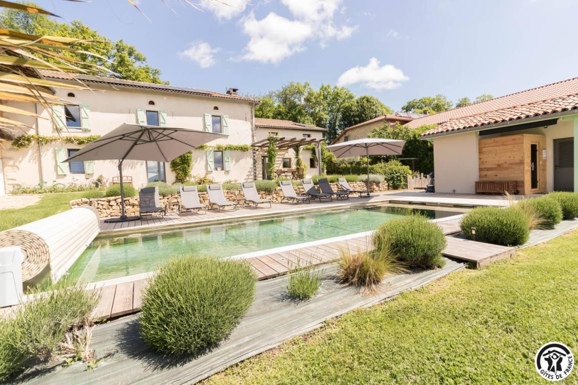 200 M² Gîte ∙ 4 Habitaciones ∙ 8 Huéspedes - Salies-du-Salat
