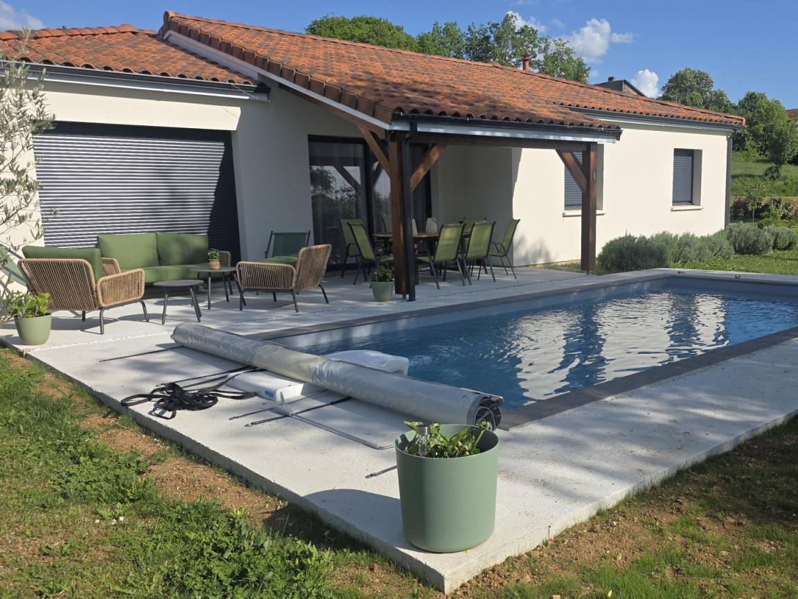 92 M² Gîte ∙ 3 Chambres ∙ 6 Personnes - Figeac