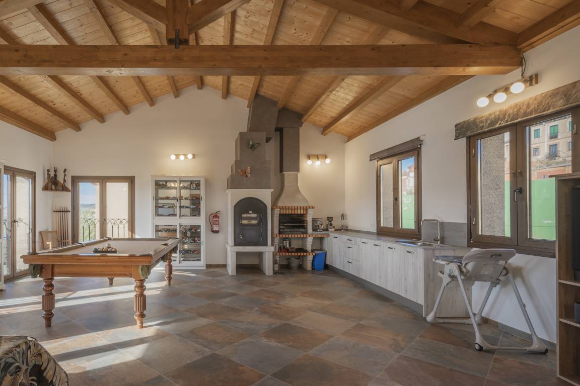 230 M² Casa ∙ 5 Habitaciones ∙ 13 Huéspedes - Castrojeriz