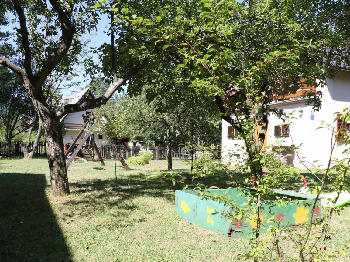 130 M² Ferienhaus ∙ 3 Schlafzimmer ∙ 6 Gäste - Korenica