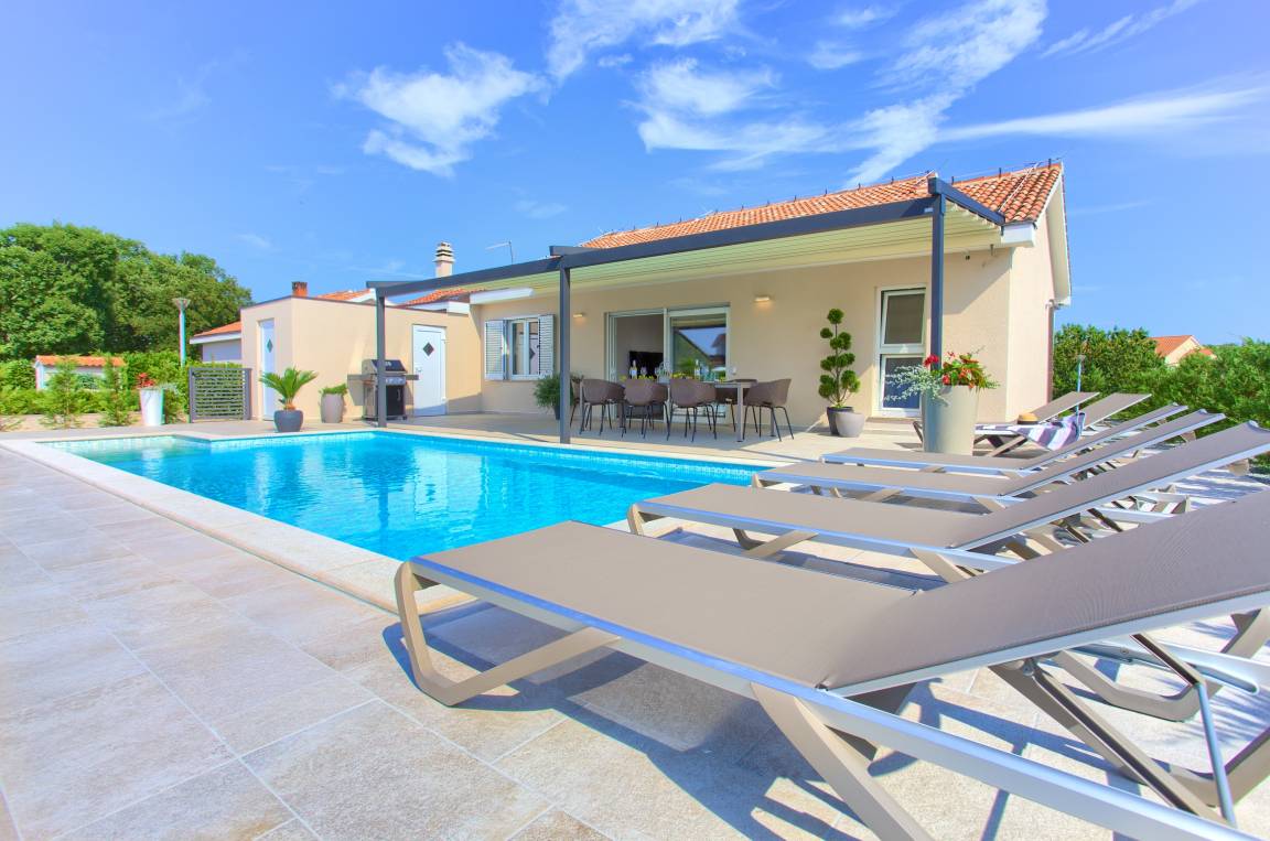 130 M² Villa ∙ 3 Habitaciones ∙ 8 Huéspedes - Cres