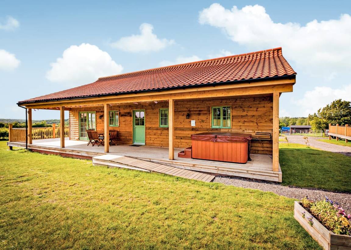 Chalet ∙ 2 Bedrooms ∙ 6 Guests - Suffolk