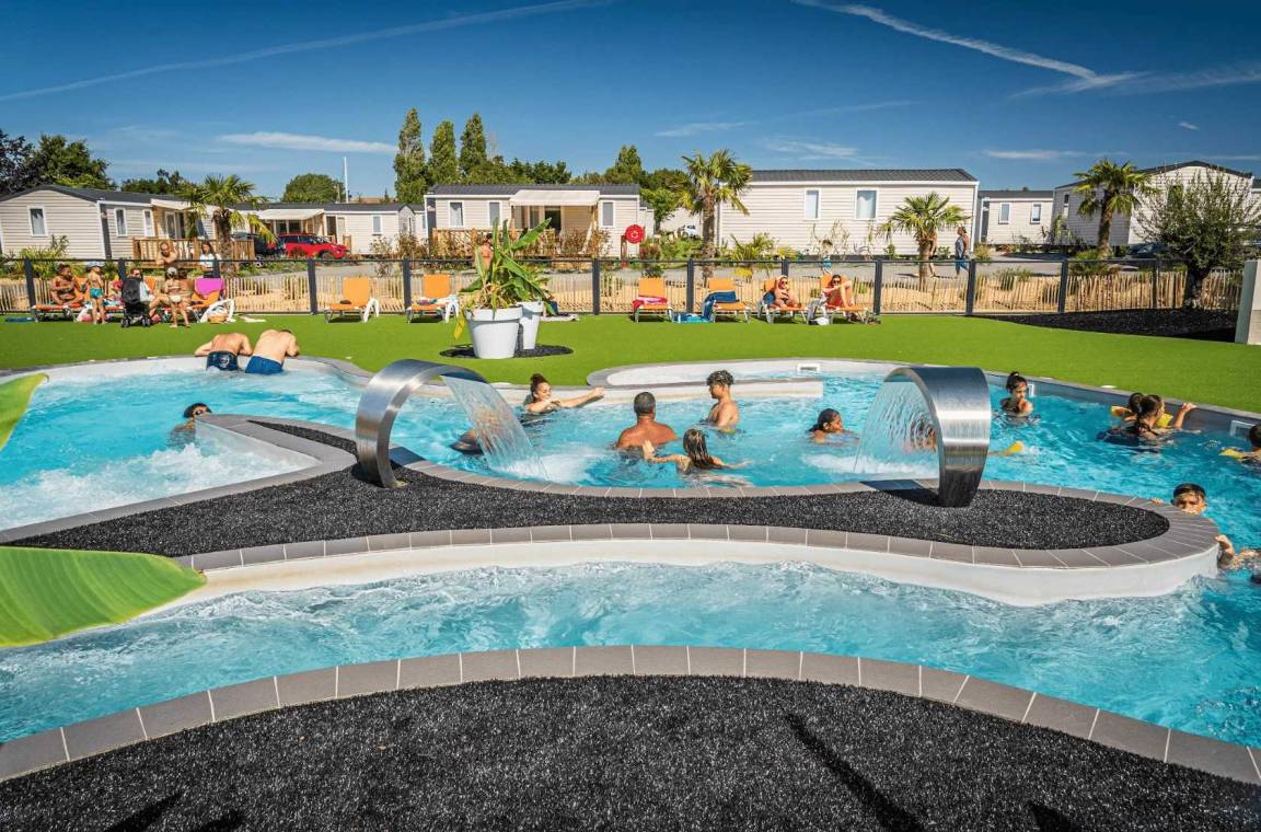 30 M² Camping ∙ 2 Chambres ∙ 7 Personnes - Les Sables-d'Olonne