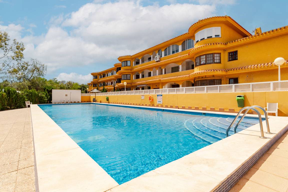 60 M² Apartment ∙ 1 Bedroom ∙ 6 Guests - Los Alcázares