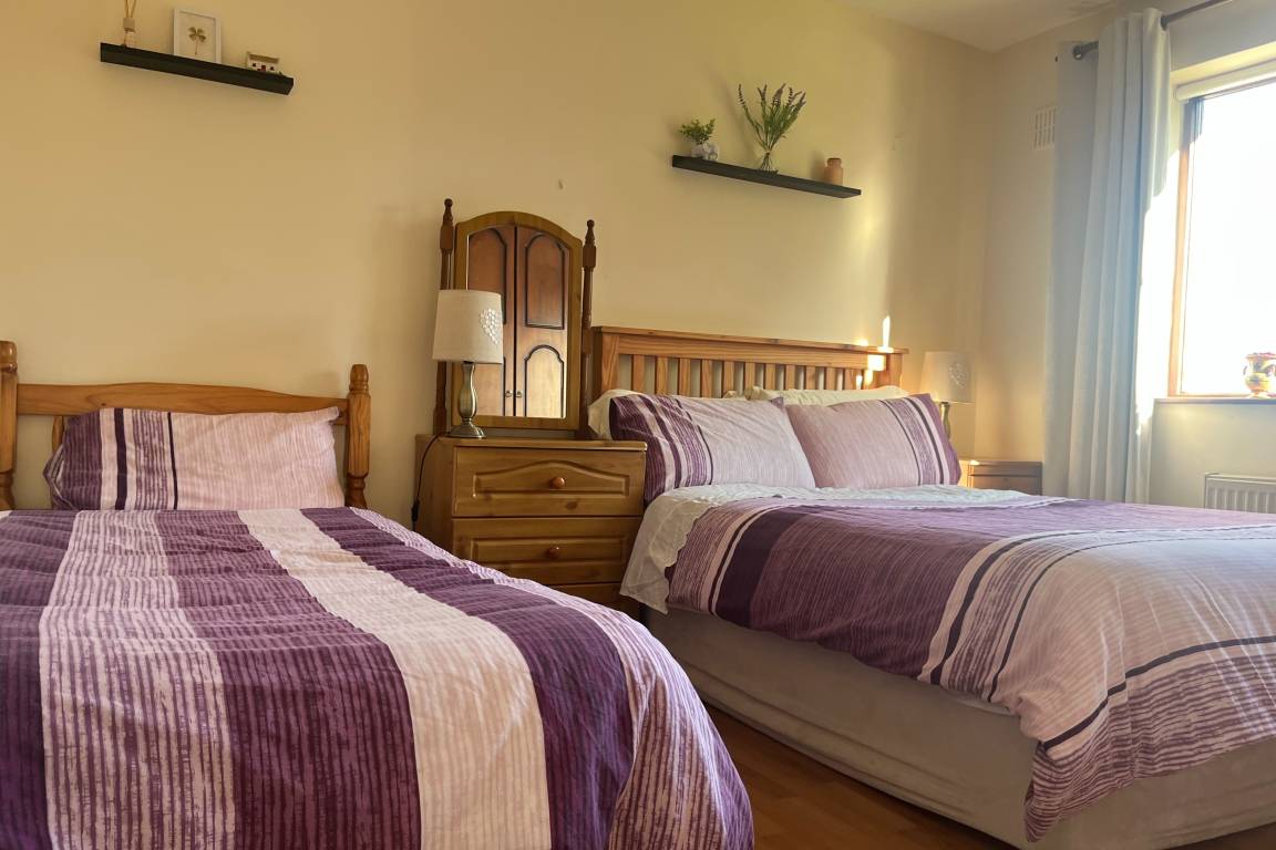 29 M² House ∙ 3 Bedrooms ∙ 7 Guests - County Sligo