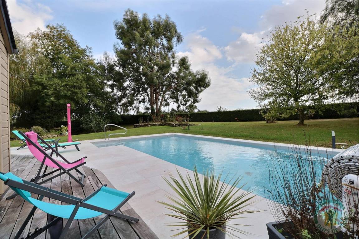 58 M² Gîte ∙ 2 Chambres ∙ 4 Personnes - Combourg