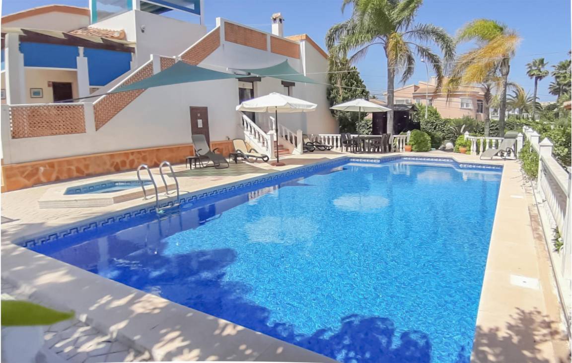 150 M² Casa ∙ 3 Habitaciones ∙ 6 Huéspedes - Guardamar del Segura