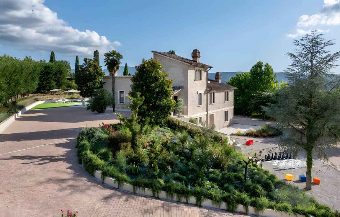 500 M² Ferienhaus ∙ 9 Schlafzimmer ∙ 24 Gäste - Terni