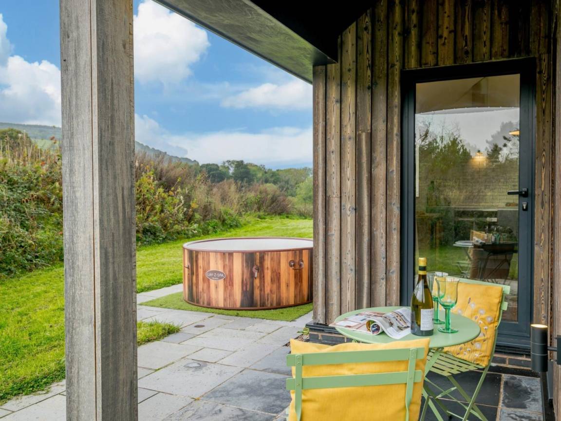 Lodge ∙ 1 Bedroom ∙ 2 Guests - Brecon