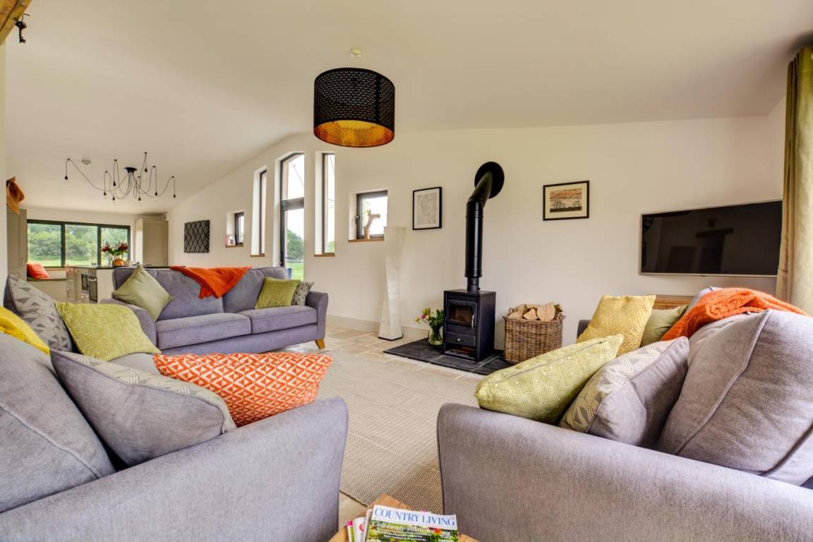 Cottage ∙ 5 Bedrooms ∙ 10 Guests - Holt