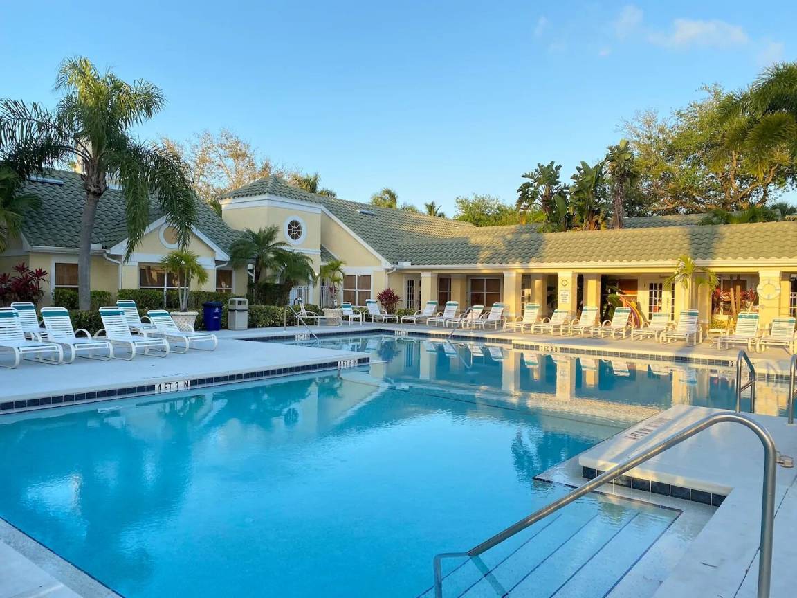 96 M² Apartment ∙ 2 Bedrooms ∙ 4 Guests - Fort Myers, FL