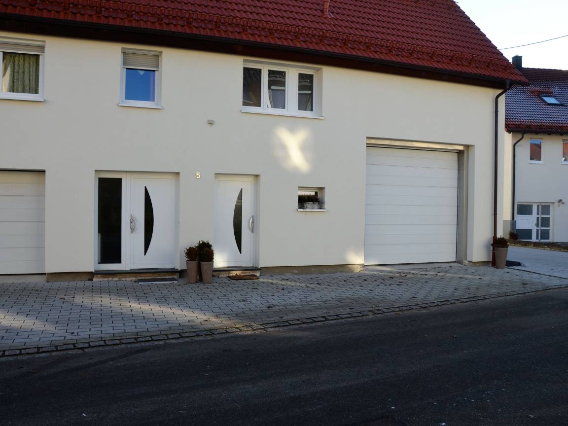 60 M² Ferienhaus ∙ 1 Schlafzimmer ∙ 2 Gäste - Bad Urach