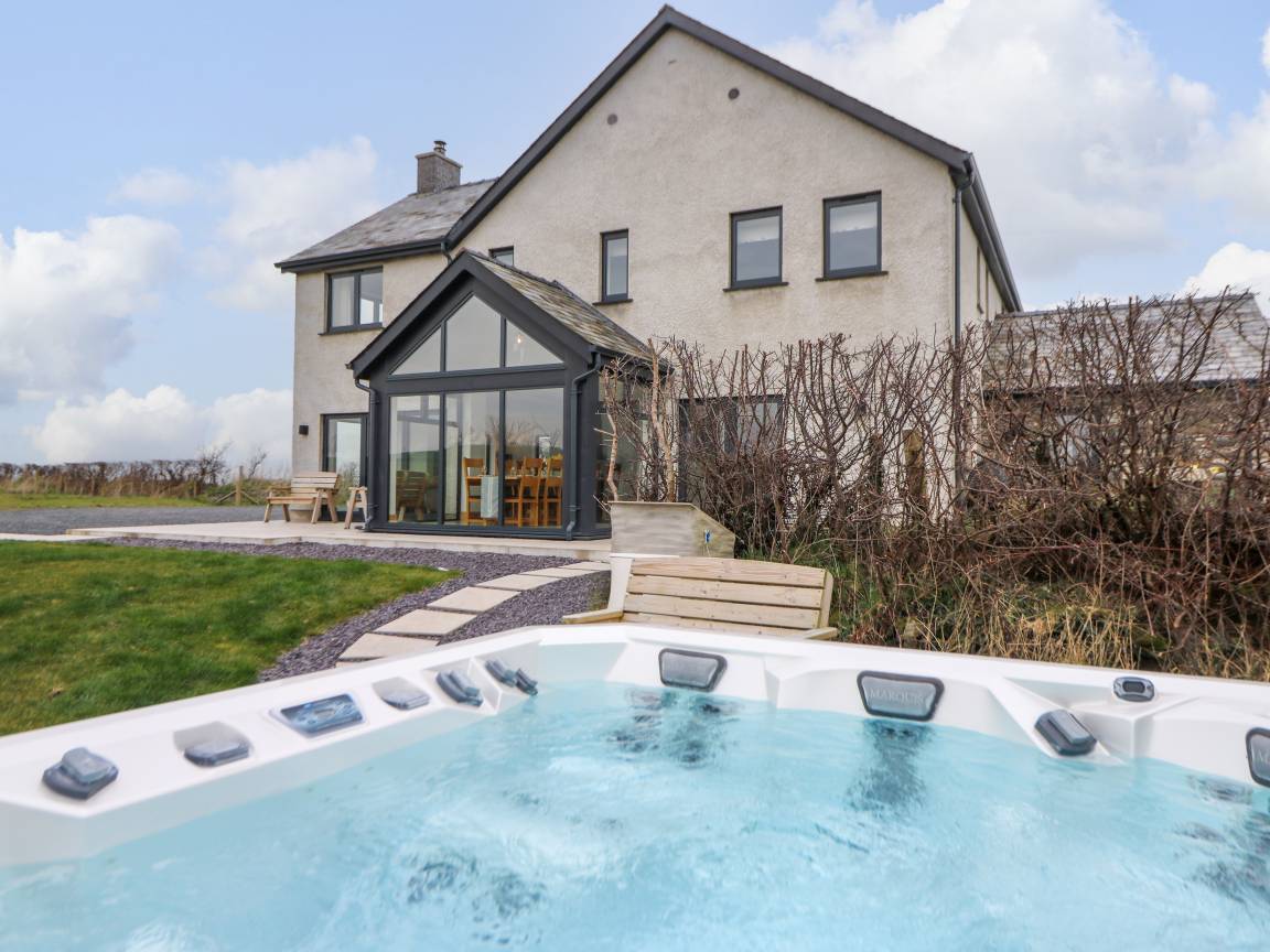 Cottage ∙ 5 Bedrooms ∙ 10 Guests - Aberystwyth