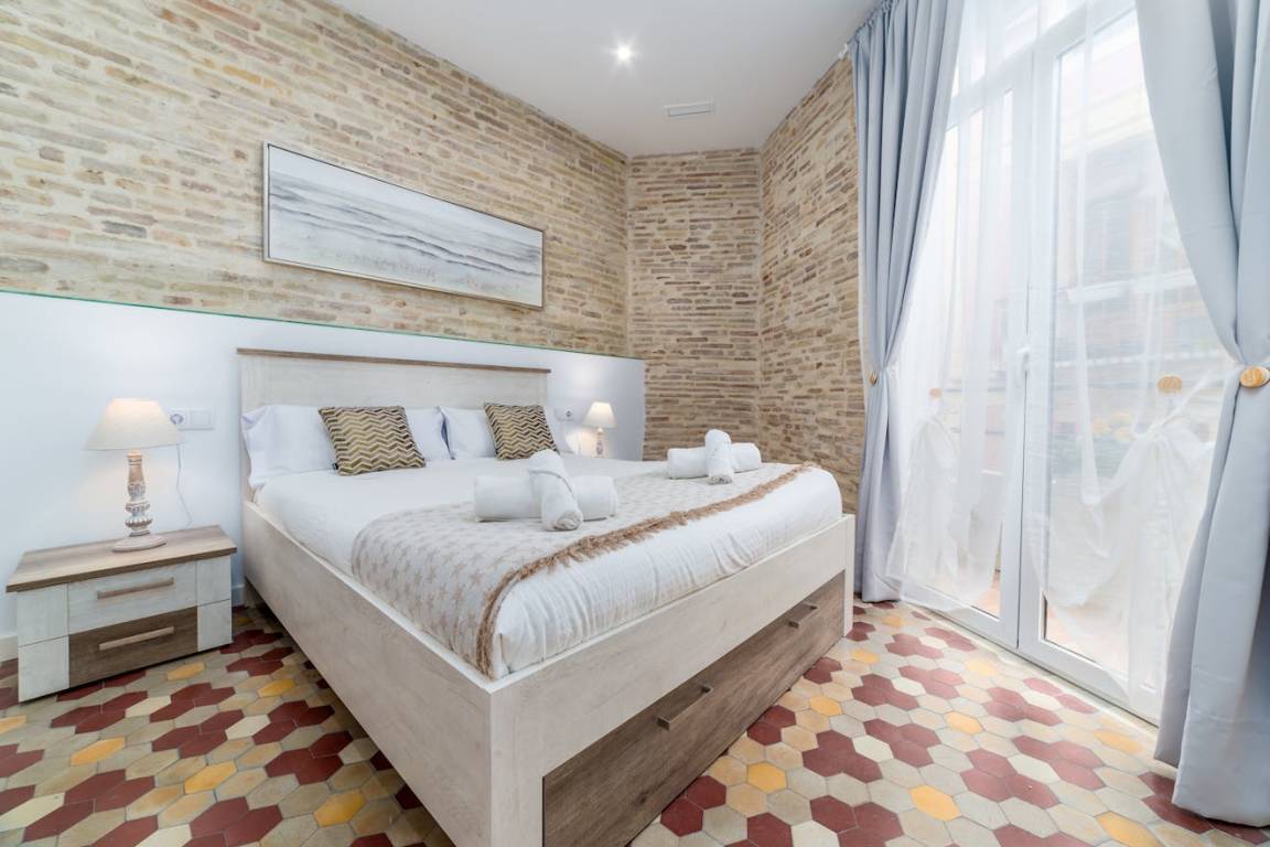 90 M² Private Room ∙ 1 Bedroom ∙ 1 Guest - Valencia