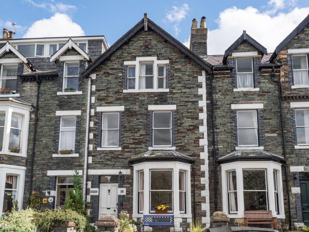 Cottage ∙ 5 Bedrooms ∙ 9 Guests - Keswick