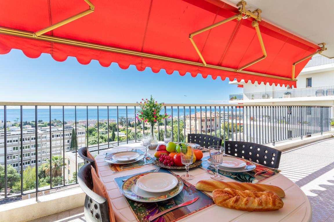 79 M² Appartement ∙ 2 Chambres ∙ 4 Personnes - Nice