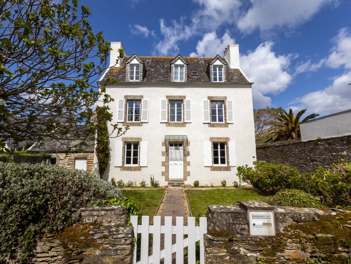 135 M² House ∙ 4 Bedrooms ∙ 8 Guests - Locquirec