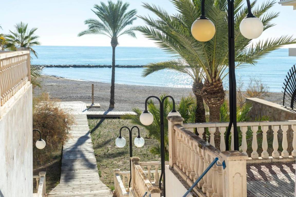 50 M² Apartamento ∙ 2 Habitaciones ∙ 4 Huéspedes - Benicasim