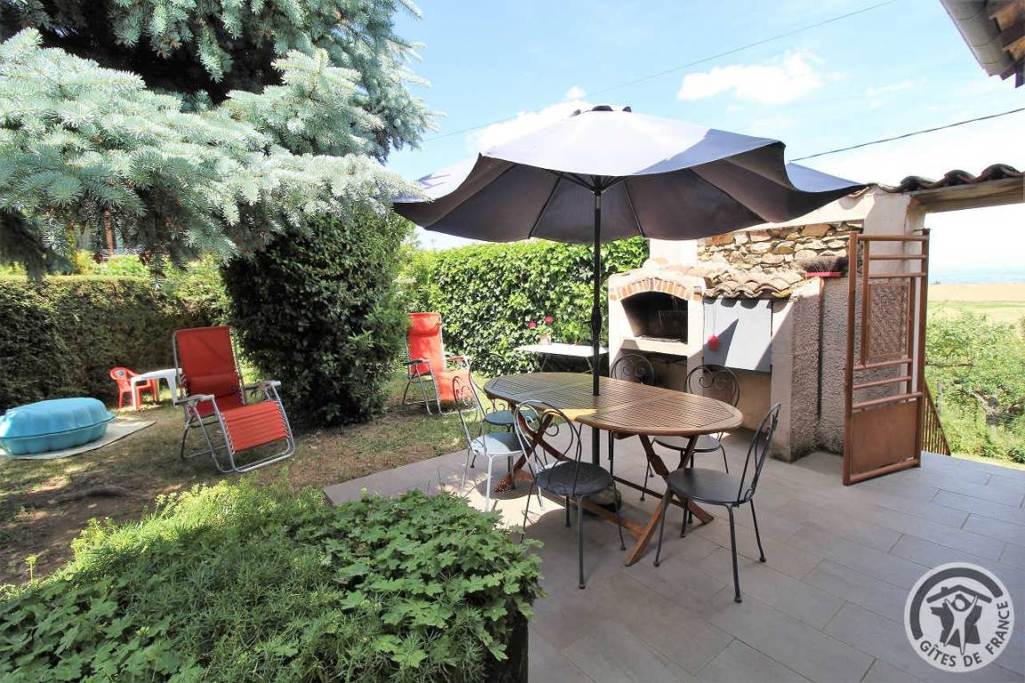105 M² Gîte ∙ 3 Chambres ∙ 6 Personnes - Soucieu-en-Jarrest