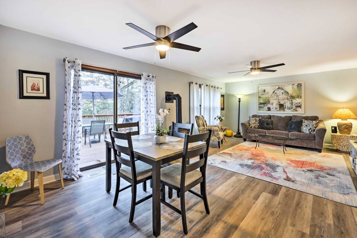 102 M² House ∙ 2 Bedrooms ∙ 6 Guests - Eureka Springs, AR