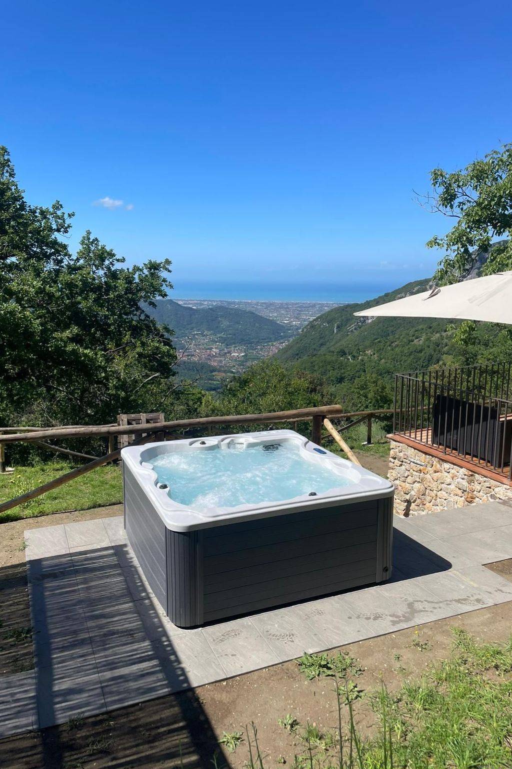 200 M² Ferienhaus ∙ 2 Schlafzimmer ∙ 6 Gäste - Camaiore