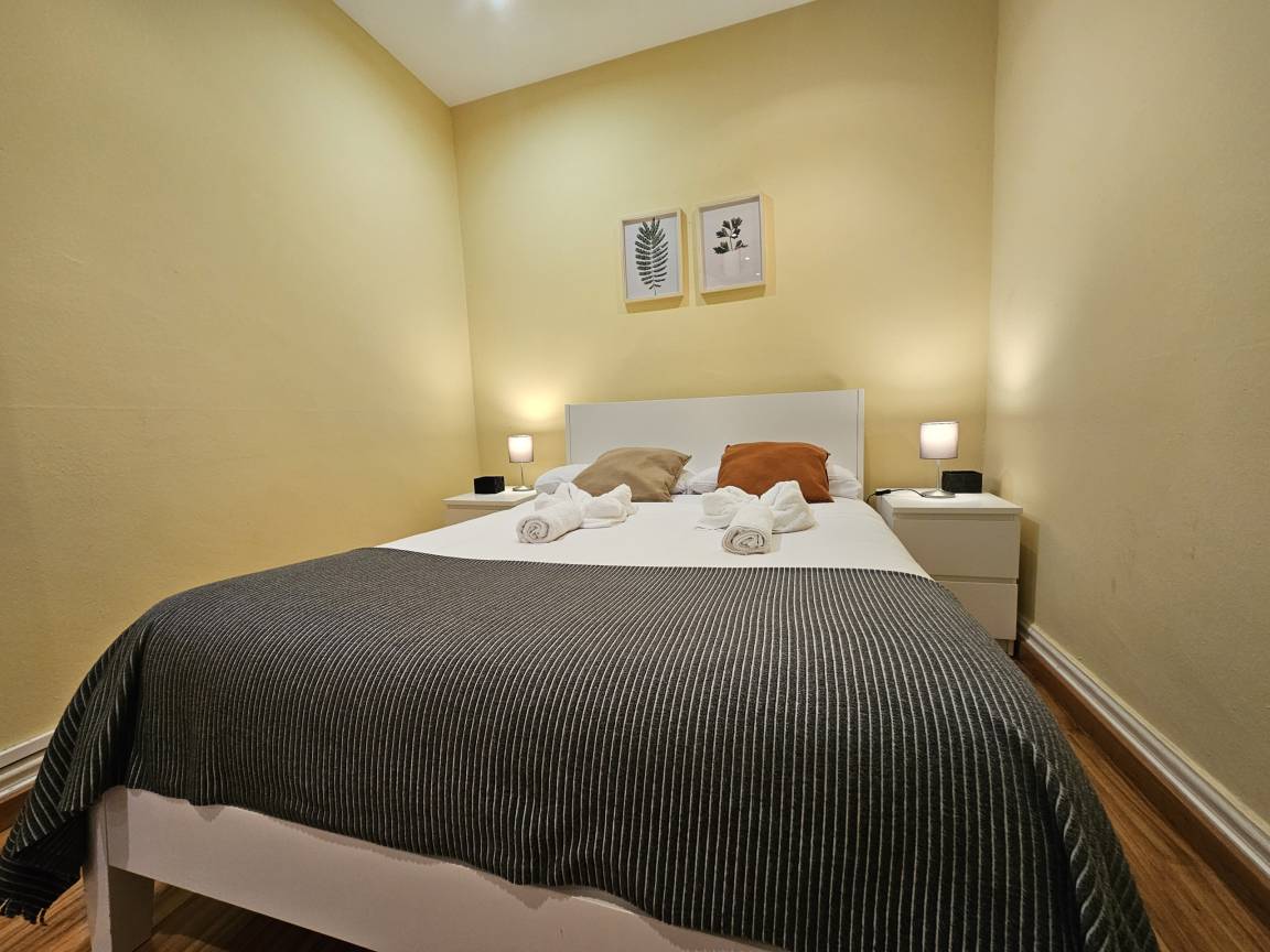 77 M² Appartement ∙ 2 Chambres ∙ 4 Personnes - Gijón