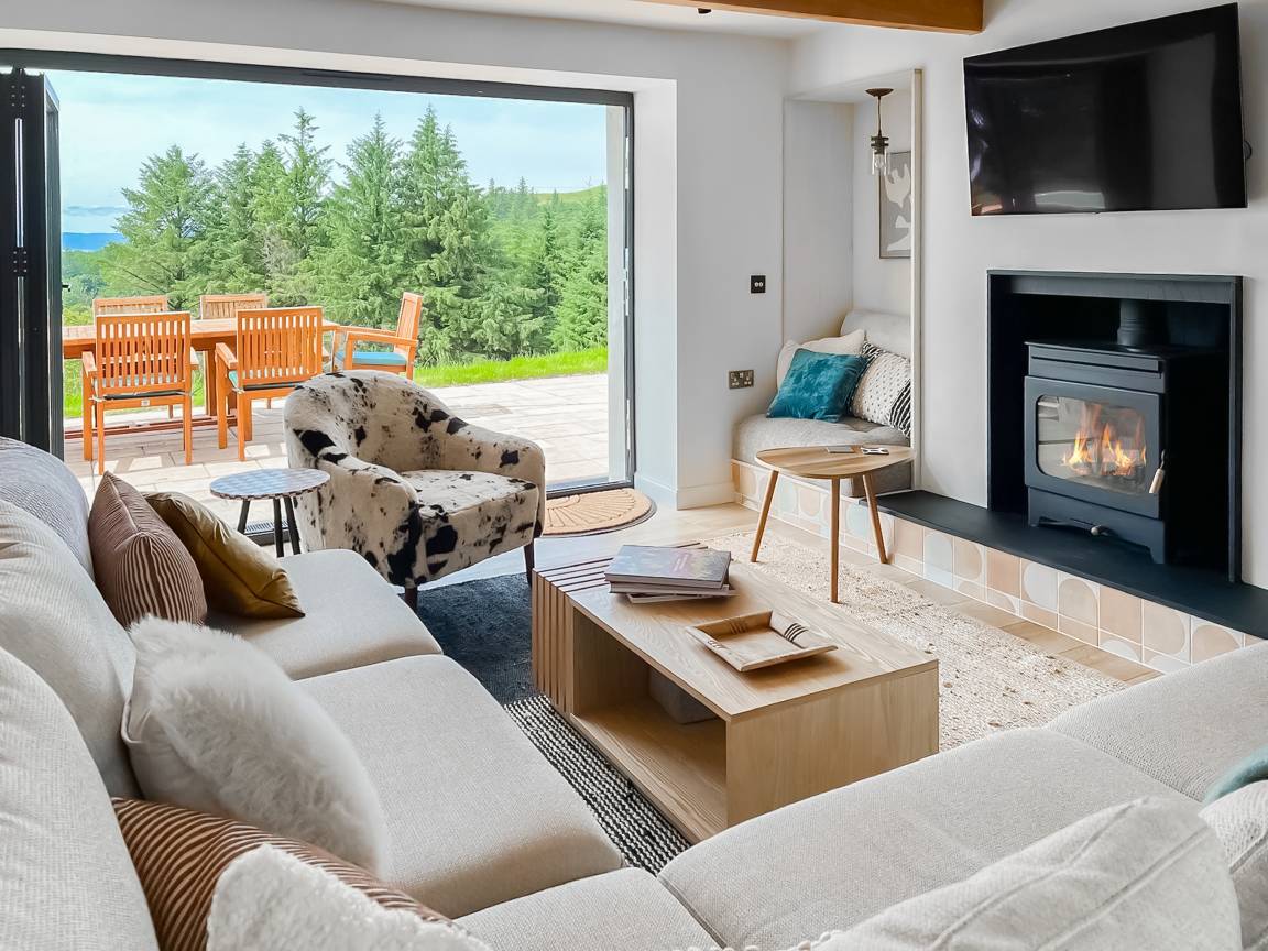 Cottage ∙ 4 Bedrooms ∙ 8 Guests - Largs