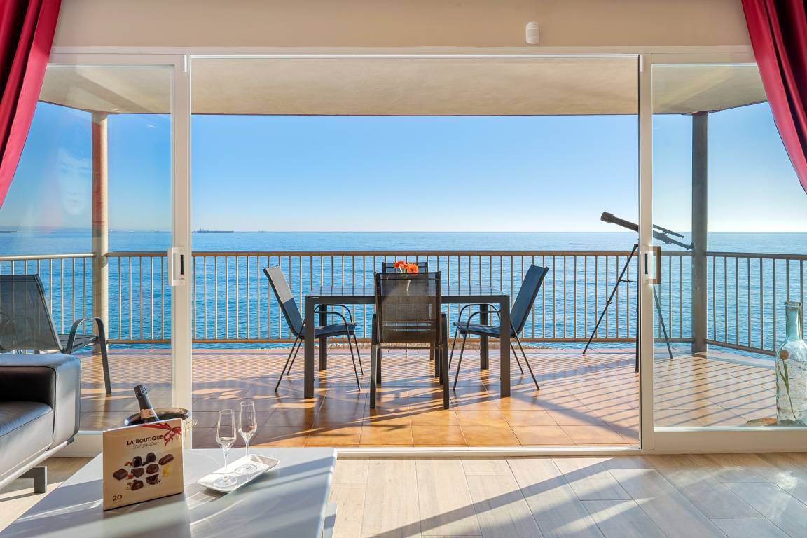 120 M² Apartamento ∙ 3 Habitaciones ∙ 6 Huéspedes - La Pineda