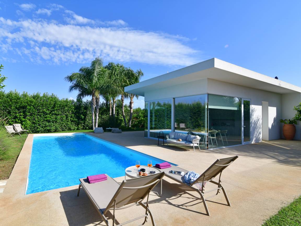 350 M² Villa ∙ 2 Bedrooms ∙ 4 Guests - Marina di Ragusa