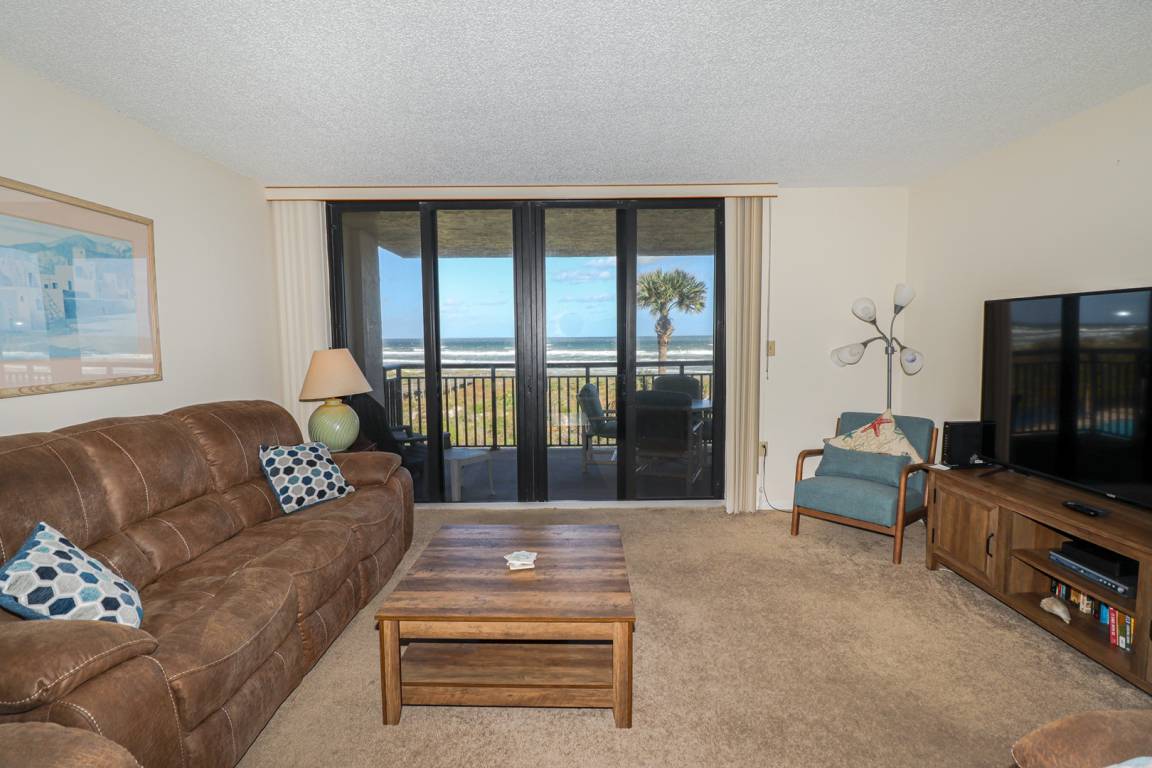 Condo ∙ 2 Bedrooms ∙ 5 Guests - Crescent Beach, FL