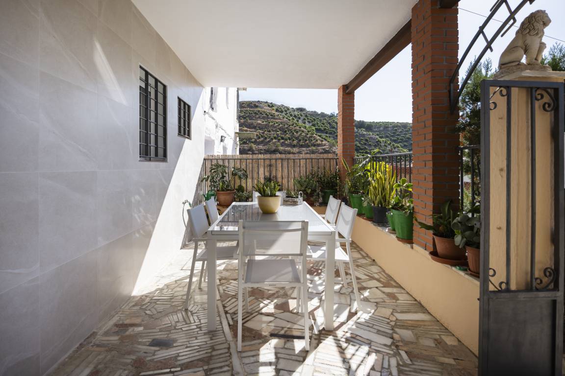 135 M² House ∙ 4 Bedrooms ∙ 6 Guests - Alcaucín