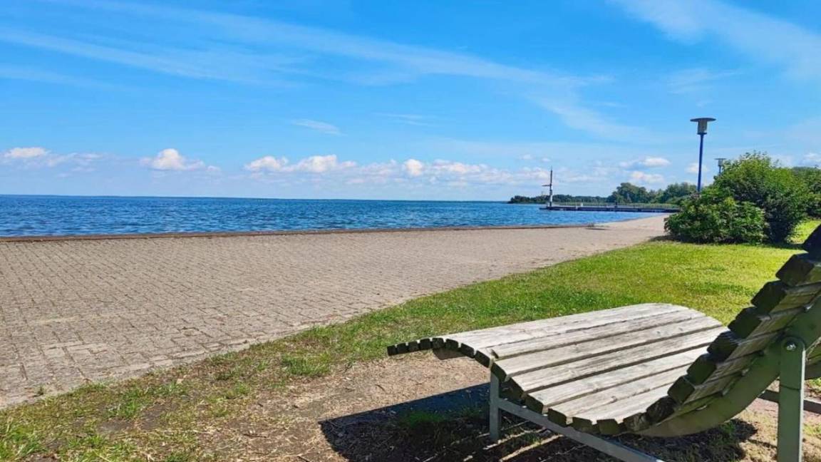 77 M² Ferienhaus ∙ 2 Schlafzimmer ∙ 4 Gäste - Müritz