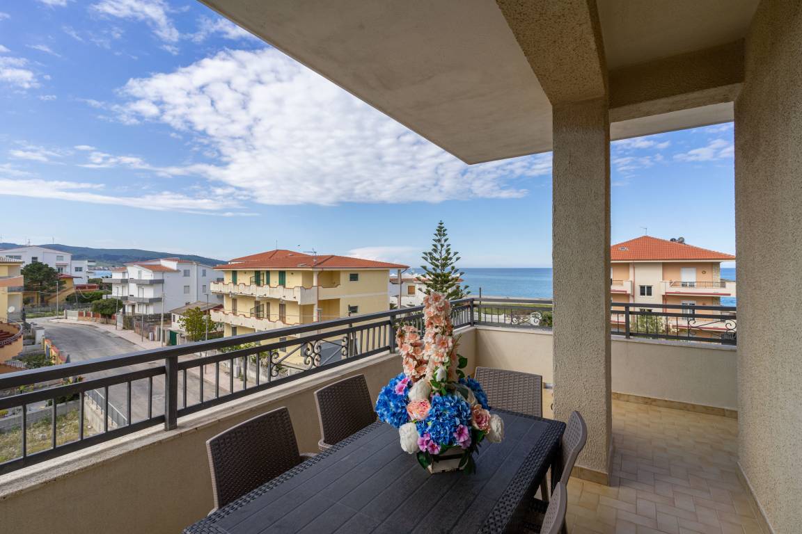 125 M² Apartment ∙ 2 Bedrooms ∙ 8 Guests - Melissa