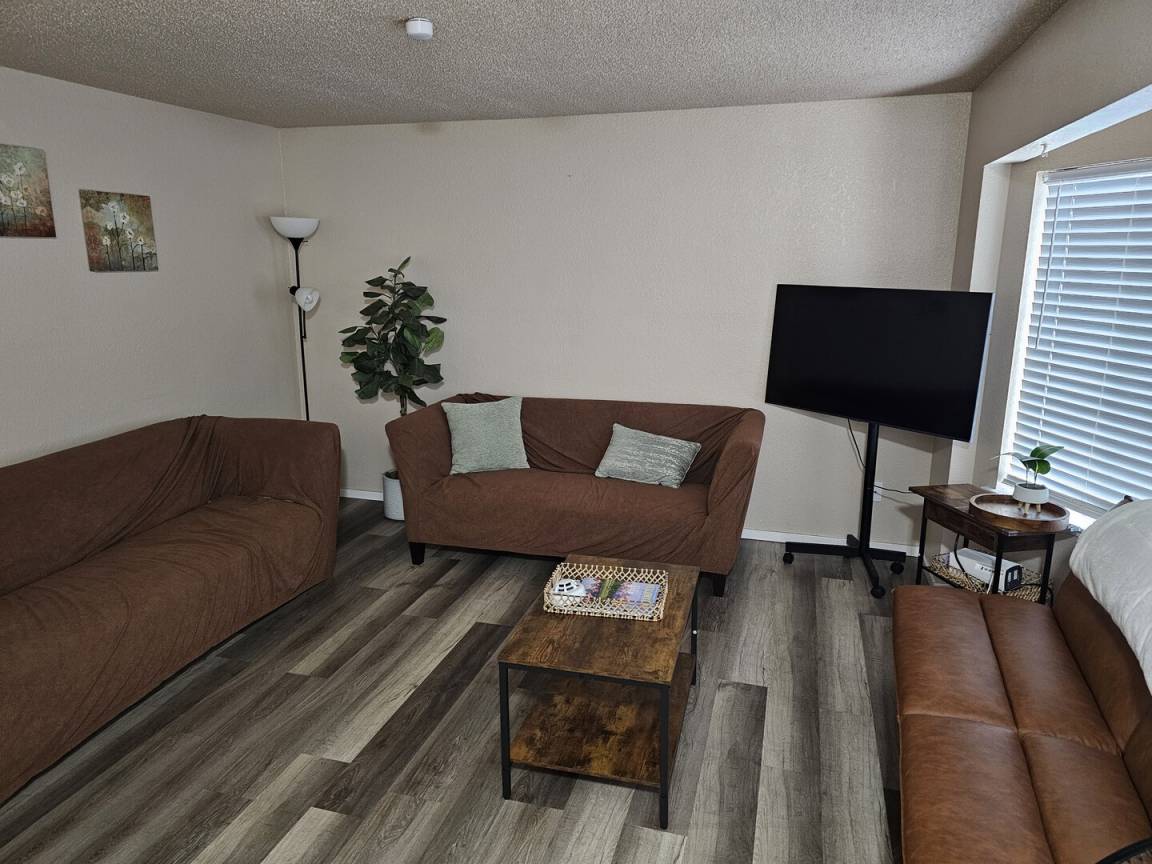 87 M² Apartment ∙ 2 Bedrooms ∙ 6 Guests - Everett, WA