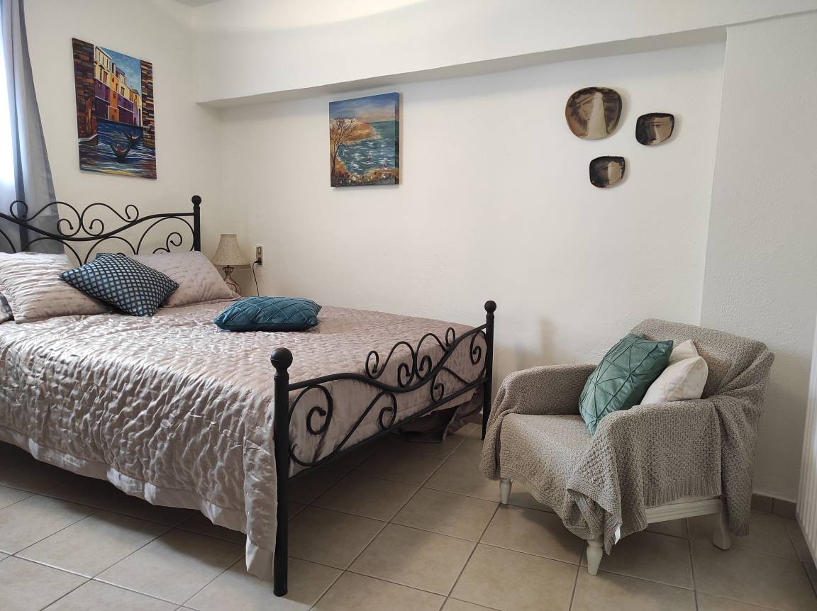 79 M² House ∙ 2 Bedrooms ∙ 7 Guests - Kaminaki