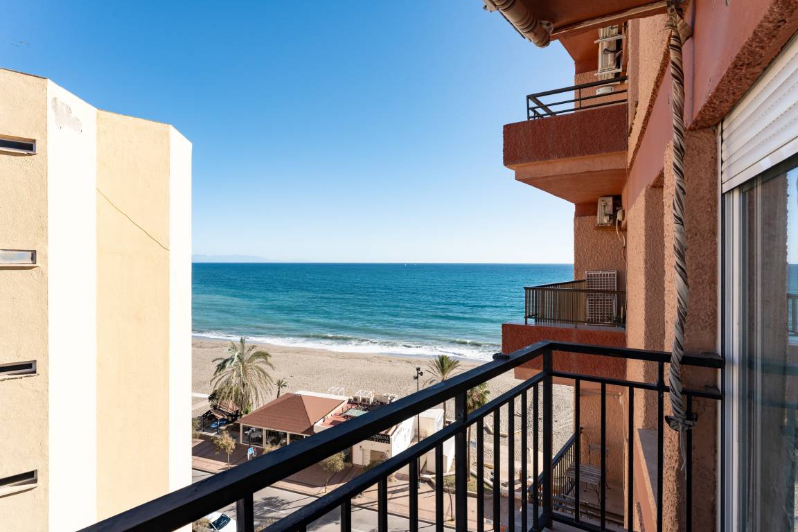 25 M² Studio Flat ∙ 1 Bedroom ∙ 3 Guests - Fuengirola