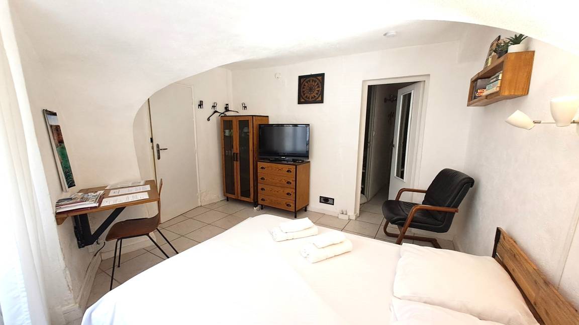 12 M² Studio ∙ 1 Chambre ∙ 2 Personnes - Saint-Paul-Trois-Châteaux