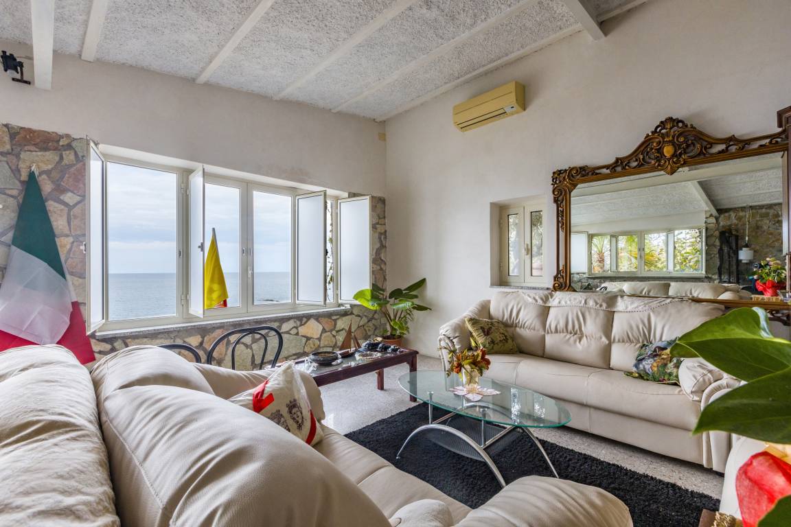 82 M² Casa ∙ 1 Habitación ∙ 4 Huéspedes - Santo Stefano di Camastra