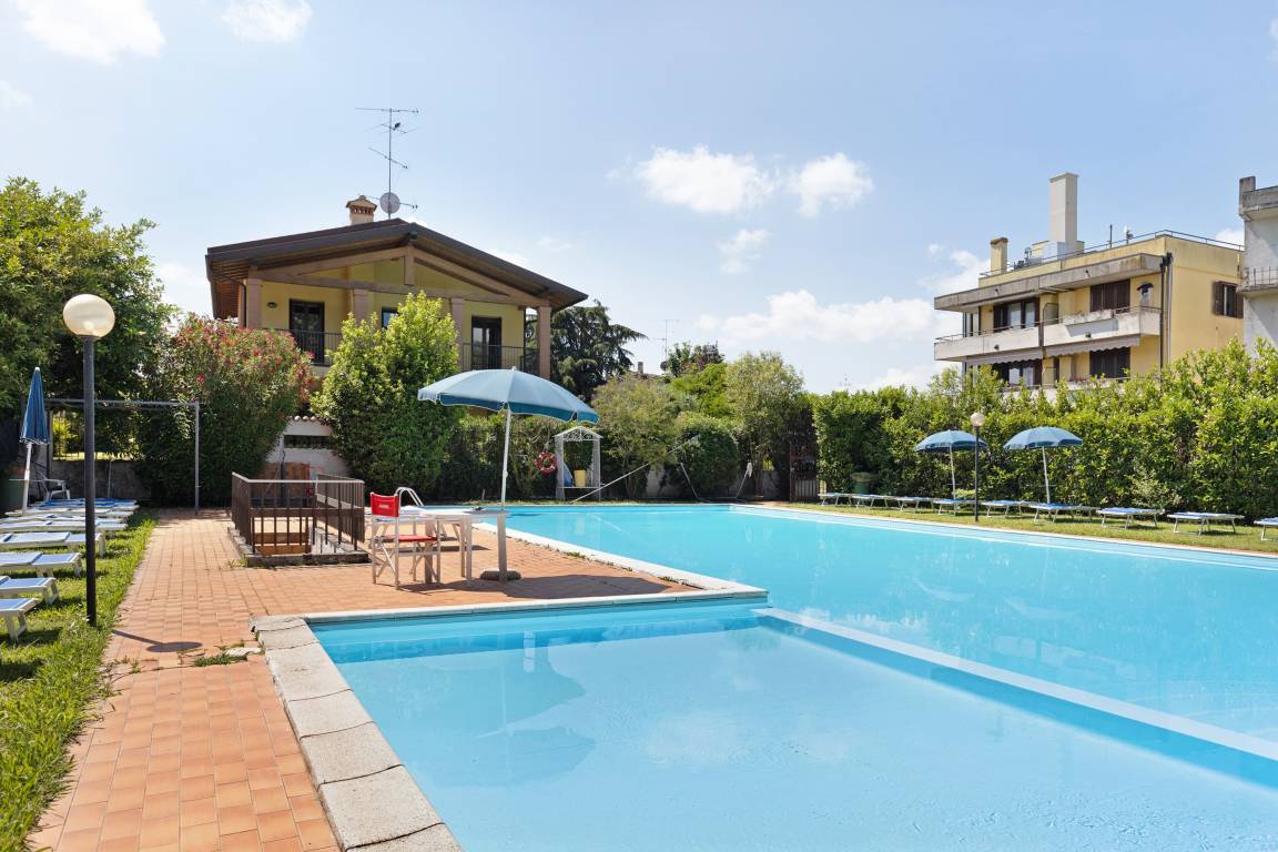 65 M² Appartement ∙ 2 Chambres ∙ 7 Personnes - Desenzano del Garda