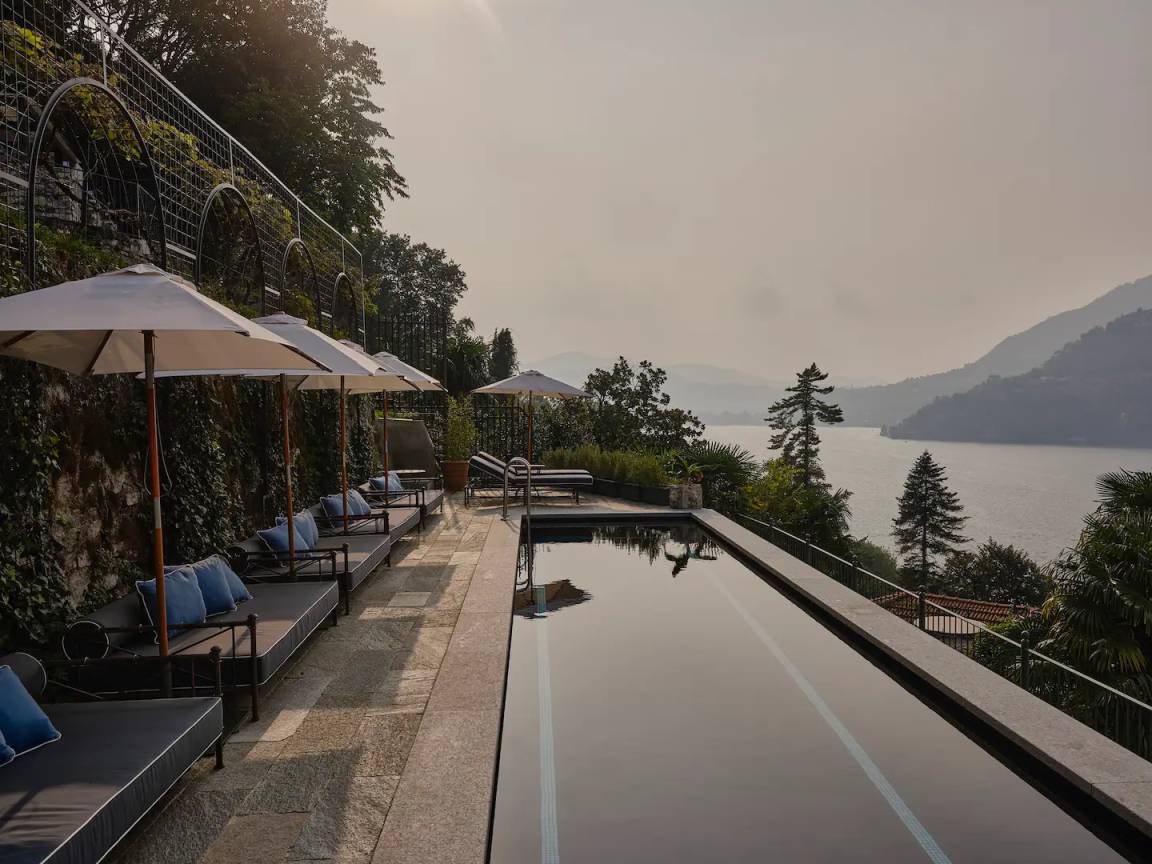 420 M² Villa ∙ 4 Bedrooms ∙ 8 Guests - Cernobbio