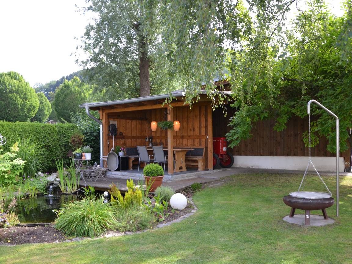 85 M² Ferienwohnung ∙ 2 Schlafzimmer ∙ 6 Gäste - Lennestadt
