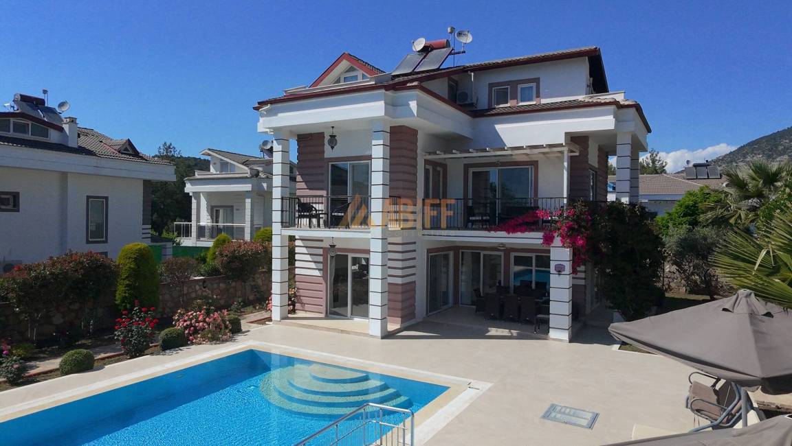 250 M² Villa ∙ 4 Bedrooms ∙ 8 Guests - Ölüdeniz