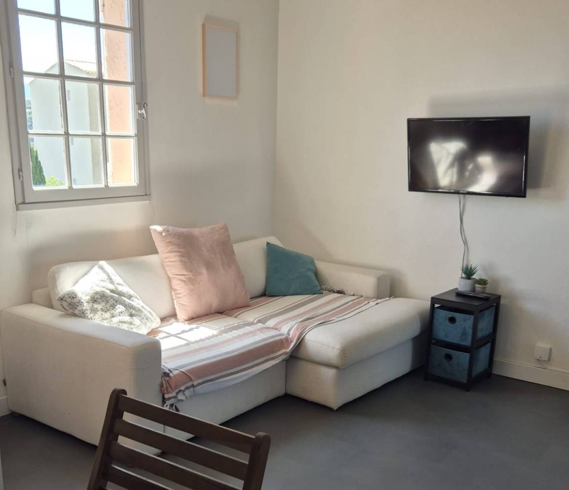 28 M² Studio ∙ 2 Personnes - Plage de Gigaro