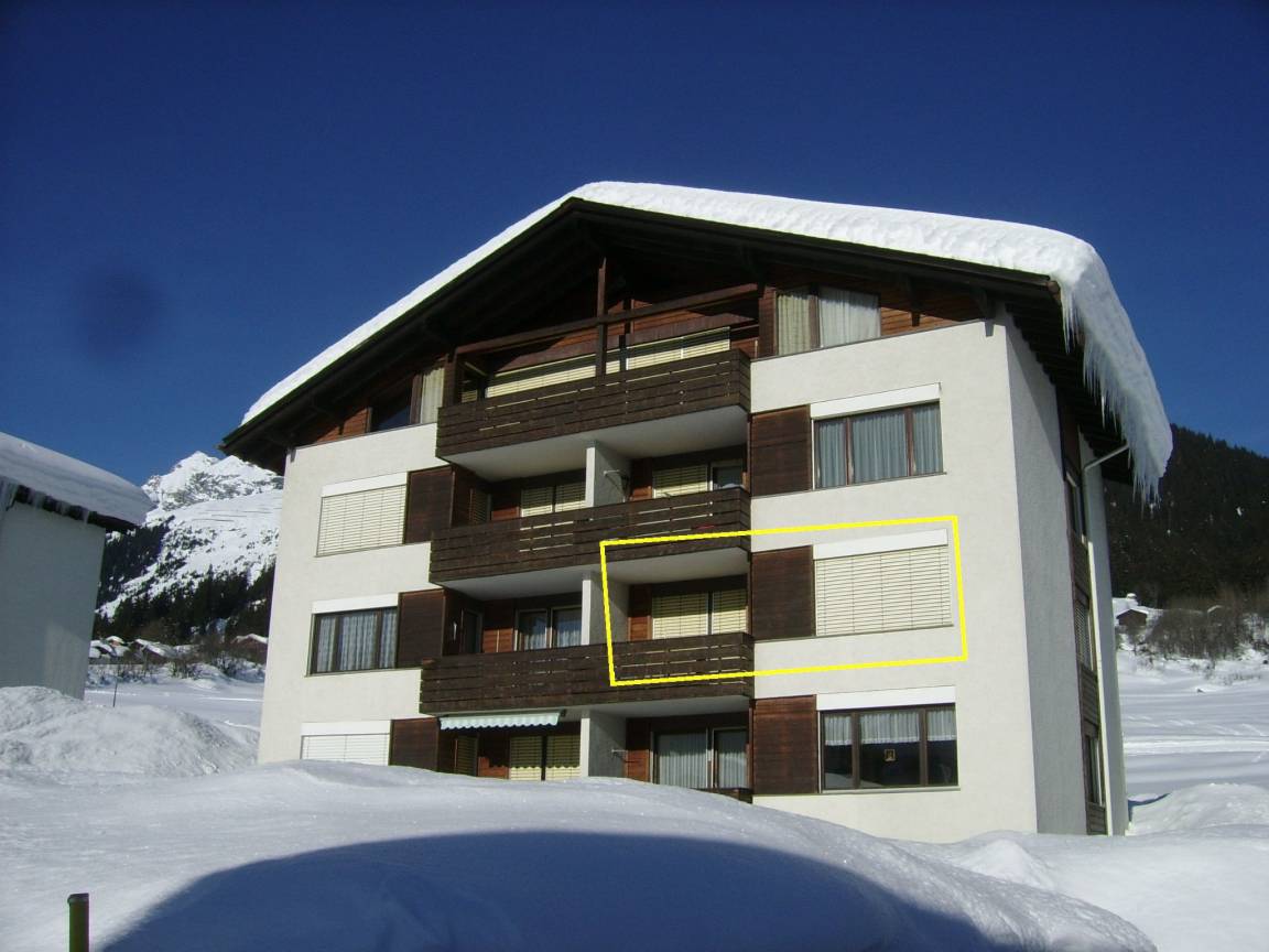 80 M² Apartment ∙ 4 Guests - Obersaxen