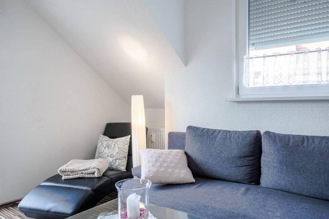 80 M² Ferienwohnung ∙ 2 Schlafzimmer ∙ 6 Gäste - Konstanz