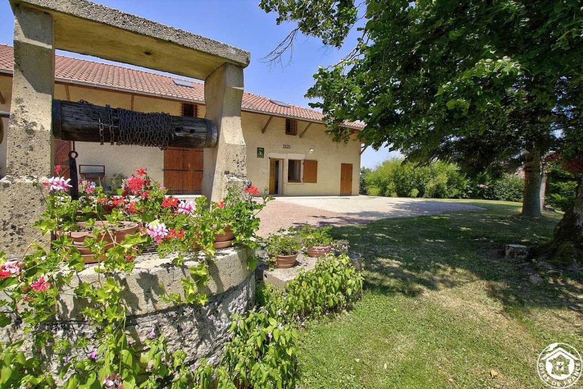 95 M² Gîte ∙ 3 Chambres ∙ 6 Personnes - Ain