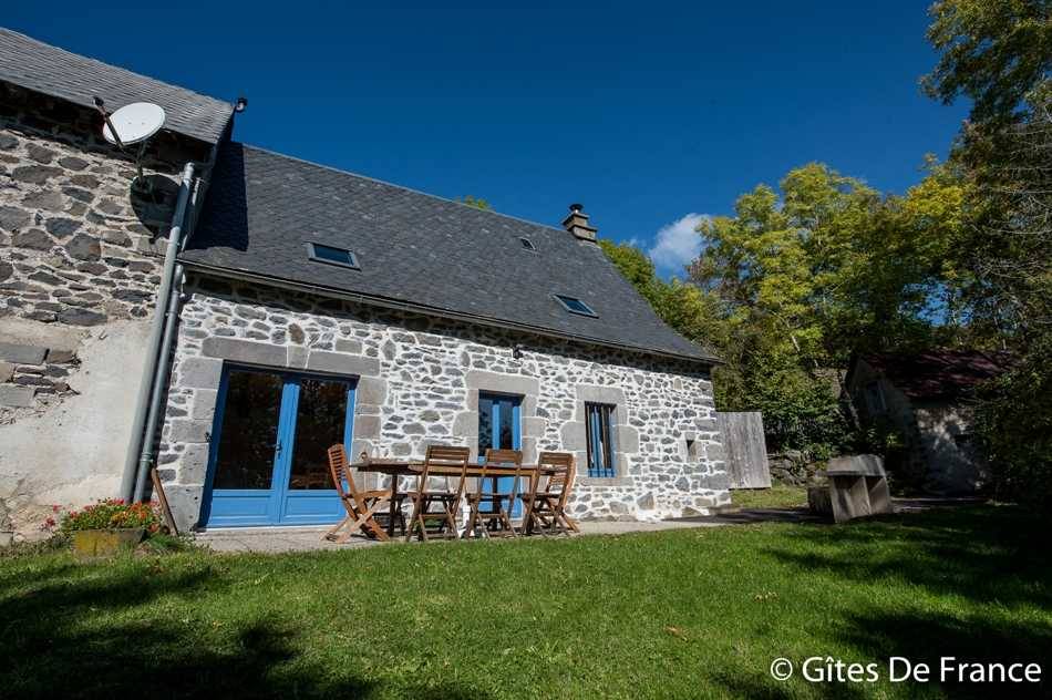 105 M² Gîte ∙ 4 Chambres ∙ 8 Personnes - Puy de Sancy
