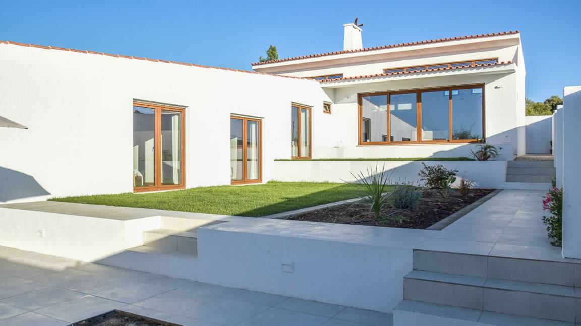 209 M² House ∙ 4 Bedrooms ∙ 8 Guests - Sesimbra